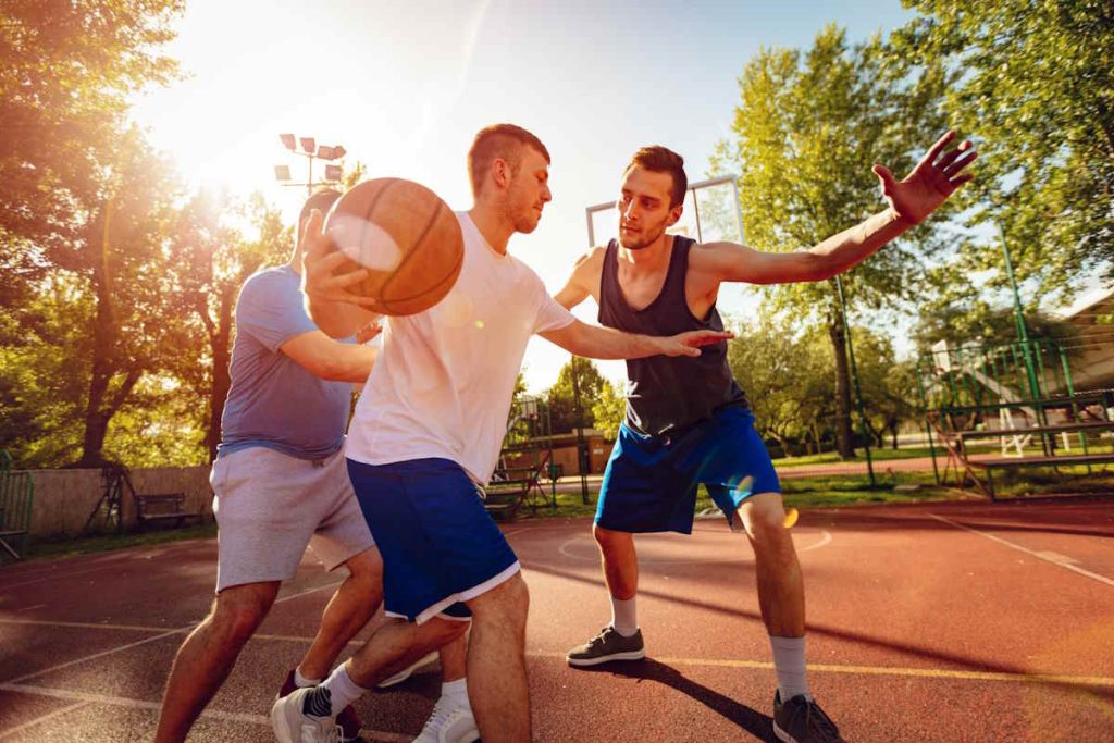 De Oorsprong en Evolutie van Basketball: Een Reis door de Tijd